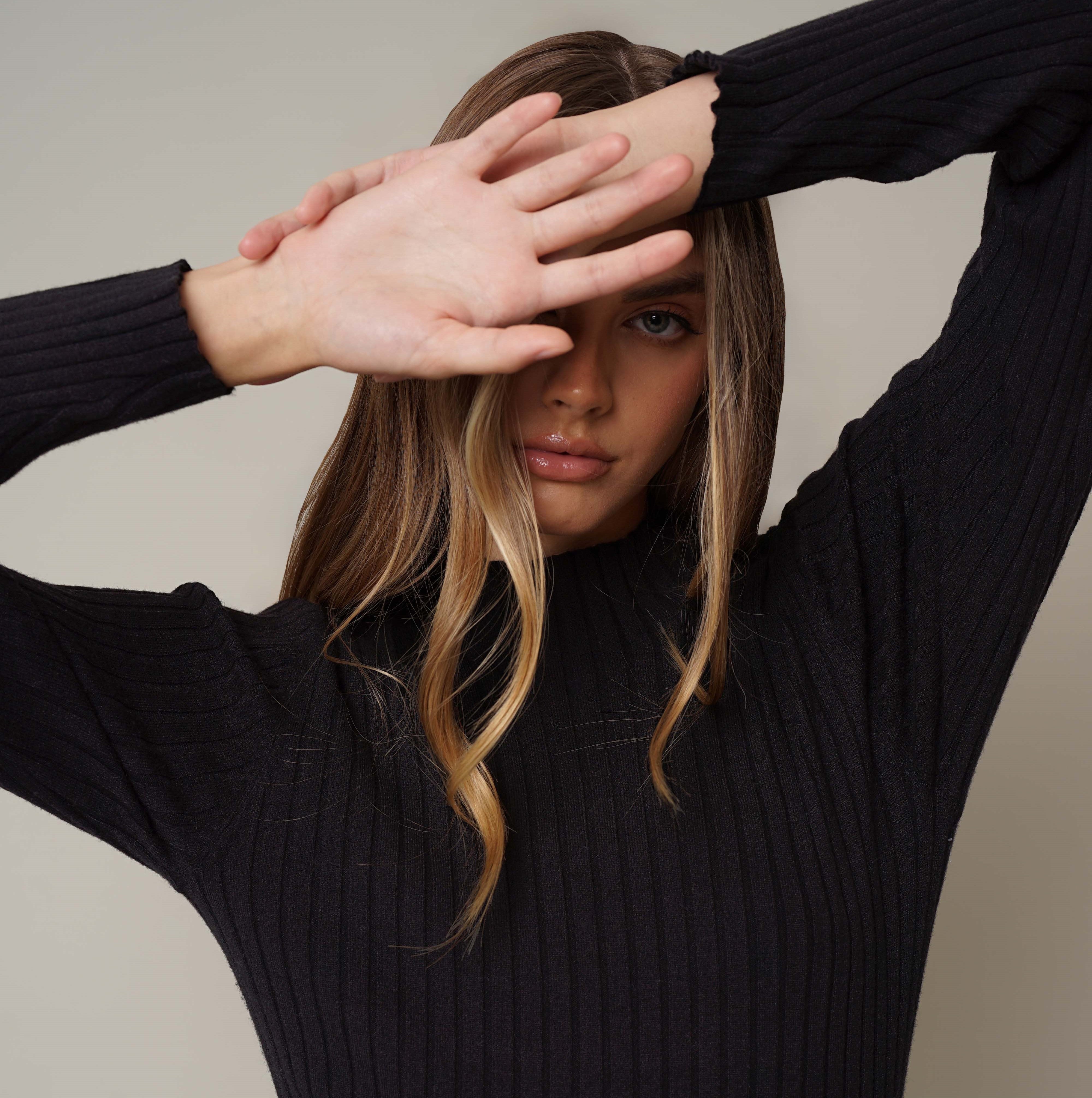 Contact Cyrus Knits